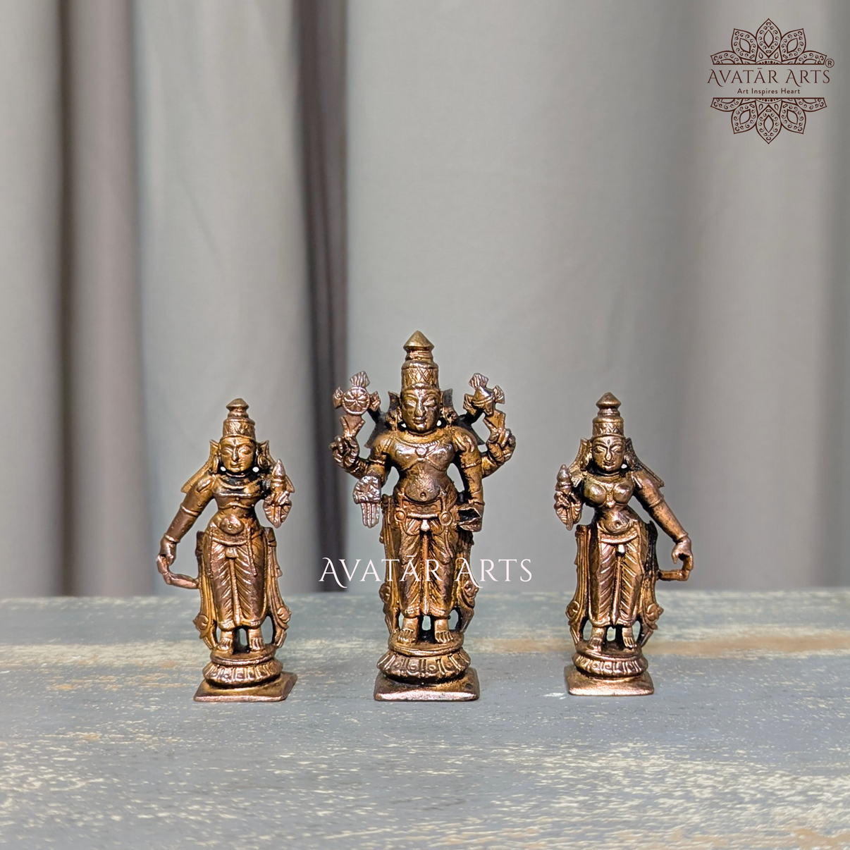 Miniature Idol of Lord Vishnu with Shridevi and Bhudevi – Avatar Arts